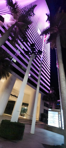 Shopping Mall «Ultramont Mall», reviews and photos, 100 SE 1st St ...