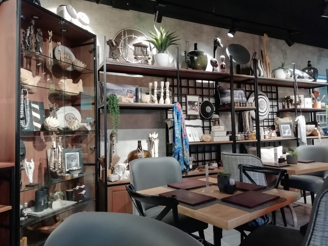 Tindlovu Restaurant in the city Mbombela