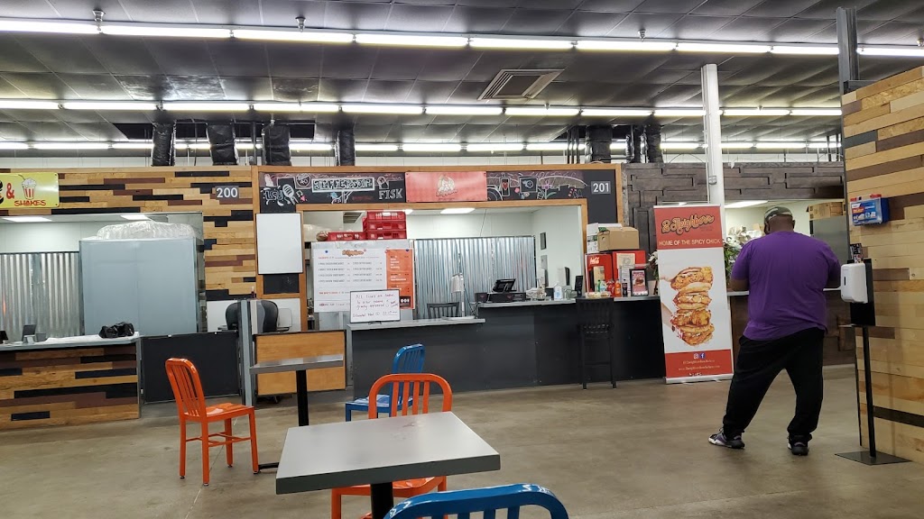 2 Neighbors Hot Chicken - DeSoto, TX 75115 - Menu, Reviews, Hours & Contact