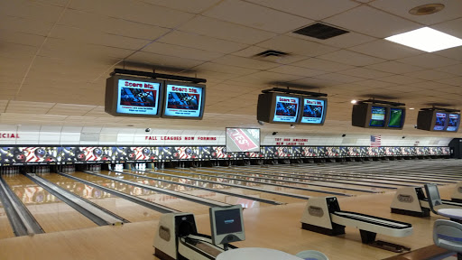 Bowling Alley «Poelking Woodman Lanes», reviews and photos, 3200 ...