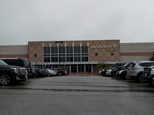 Movie Theater «United Artists Snowden Square 14», reviews and photos ...