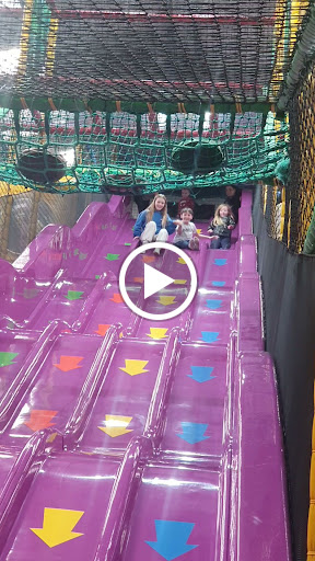 Indoor and outdoor play zones, farm animals and small animal zones in ...