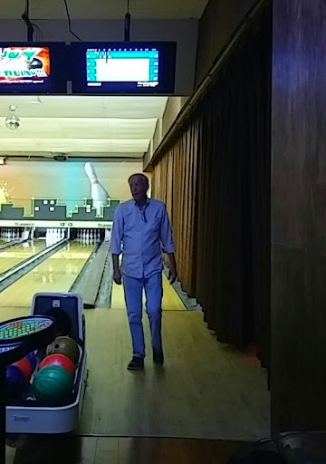 Bowling Alley «Gator Lanes», reviews and photos, 7050 Crystal Dr, Fort ...