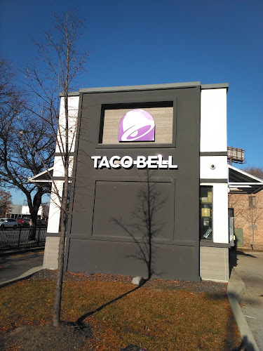 Taco Bell in Chicago, IL
