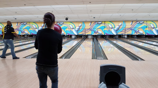 Bowling Alley «Professor Bowl West», reviews and photos, 901 Towne Oaks ...