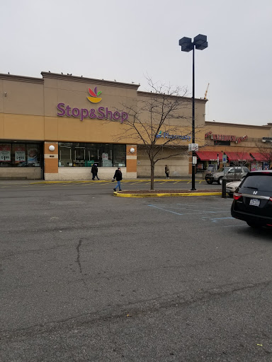 Shopping Mall «New Horizons Shopping Mall», reviews and photos, 961 E ...