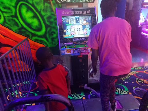 Laser Tag Center «Zap Zone Glo-Golf», reviews and photos, 41953 Ford Rd ...
