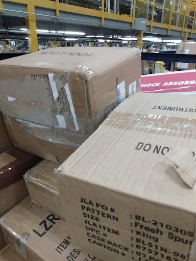 Amazon Returns Center CVG2 in Hebron, Kentucky - Zaubee