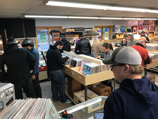 Vinyl Giant Records - AZexplained