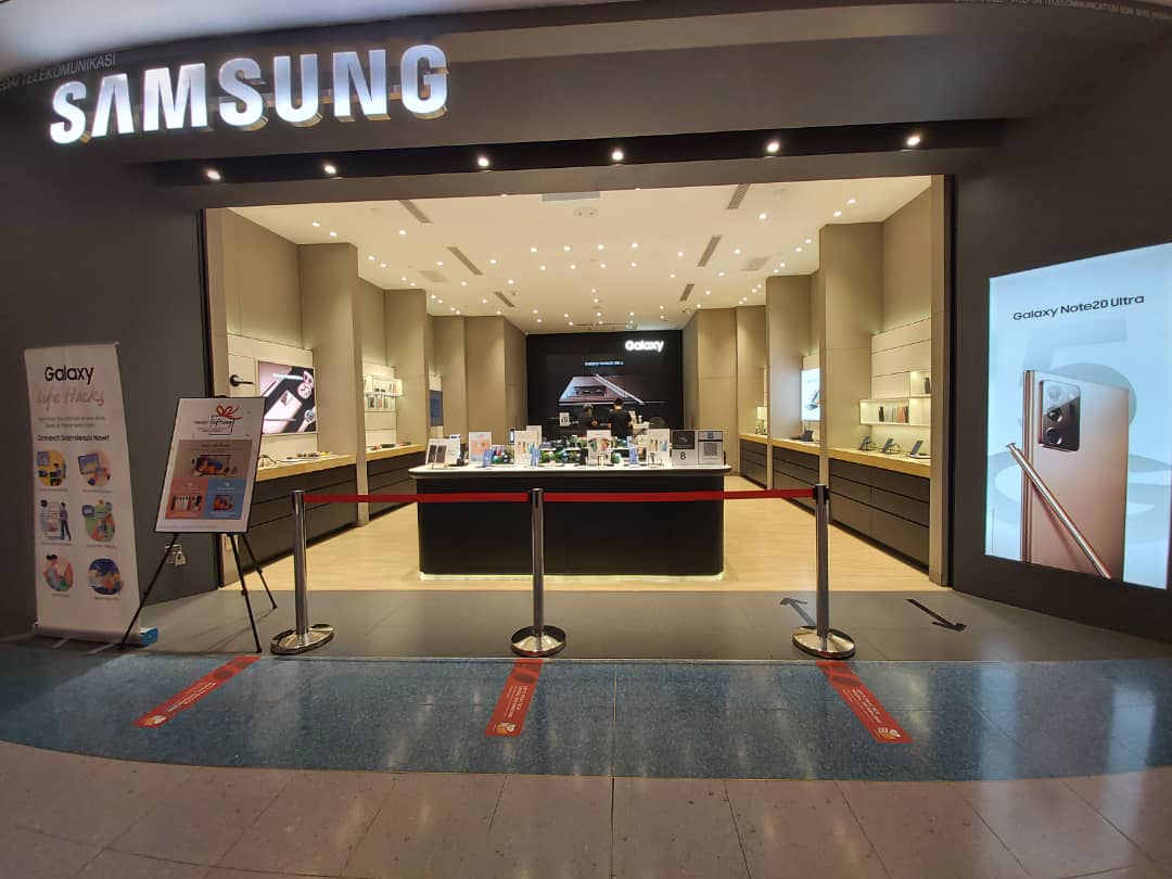 Samsung Experience Store Sunway Pyramid di bandar Petaling Jaya
