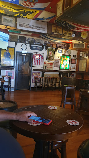 Tracy's Bar - Locations from All Over the World