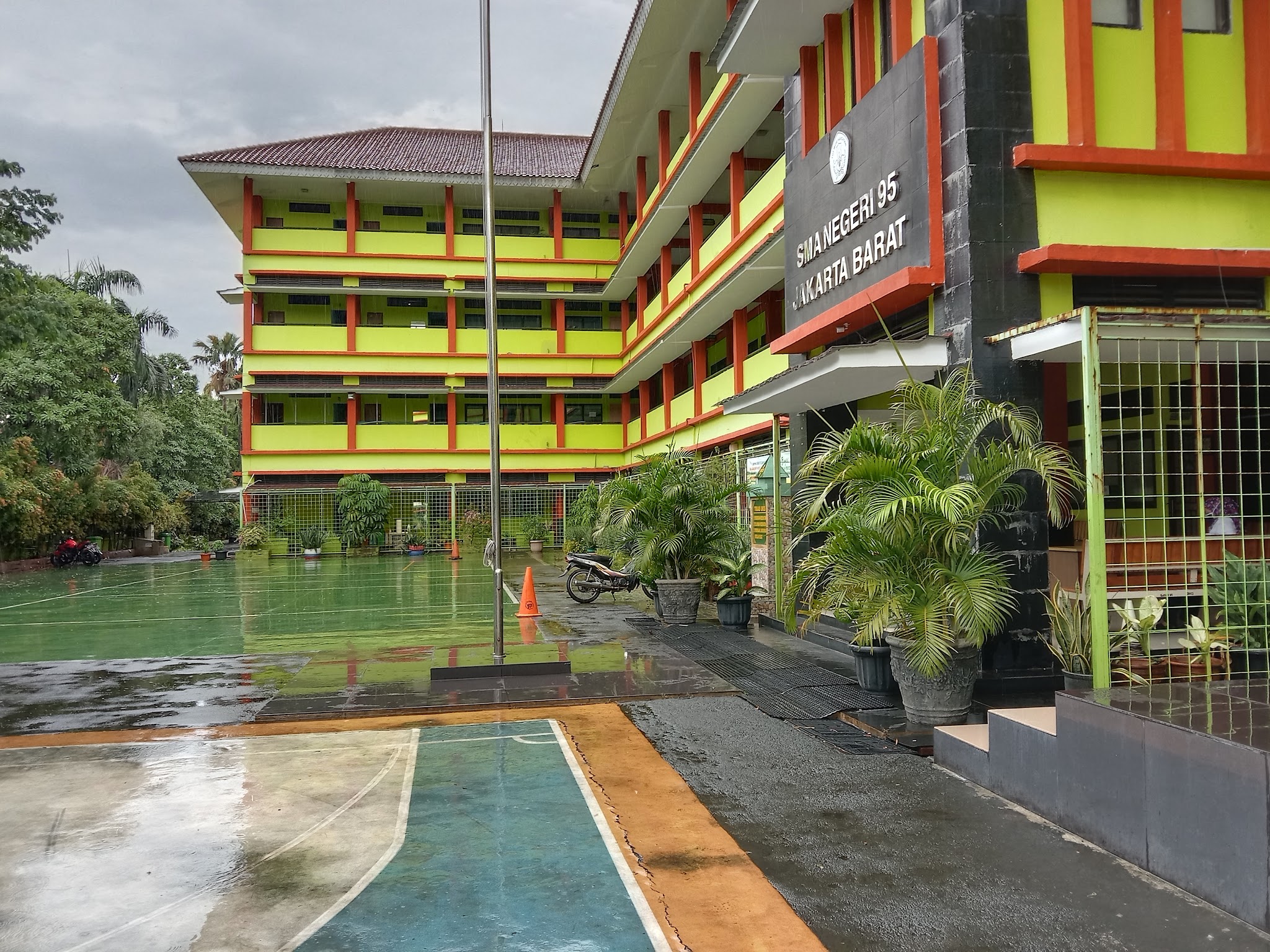 Profil SMAN 95 Jakarta, Kota Jakarta Barat (PPDB, Biaya Masuk ...