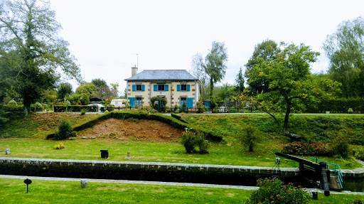 Restaurant La Petite Porte dans Hede-Bazouges