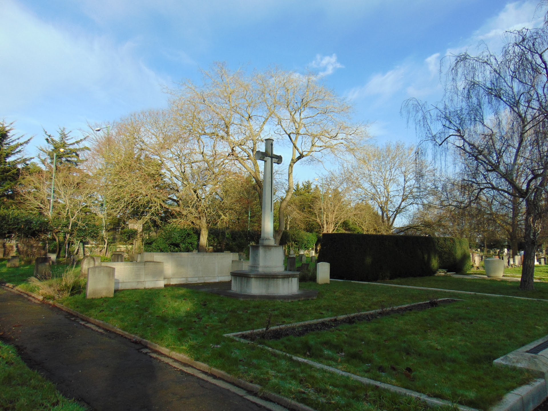Mortlake Cemetery (former Hammersmith New Cemetery) - reviews,open ...