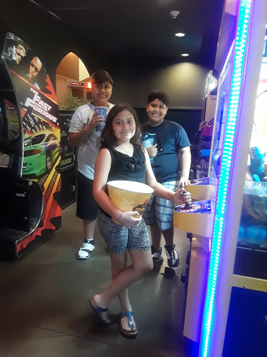 Movie Theater «Malco Roxy Smyrna Cinema», reviews and photos, 100 Movie ...