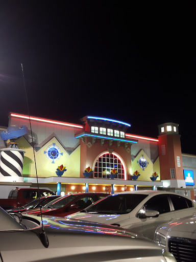 Movie Theater «Regal Cinemas Hamilton Commons 14», reviews and photos ...