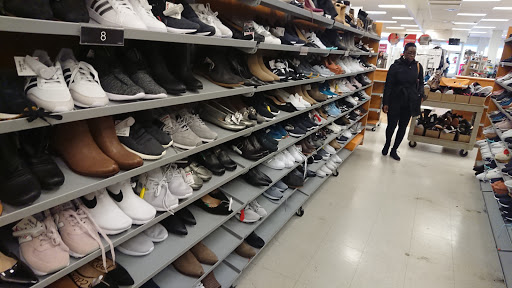 Shopping Mall «Watchung Square Mall», reviews and photos, 1515 US-22 ...