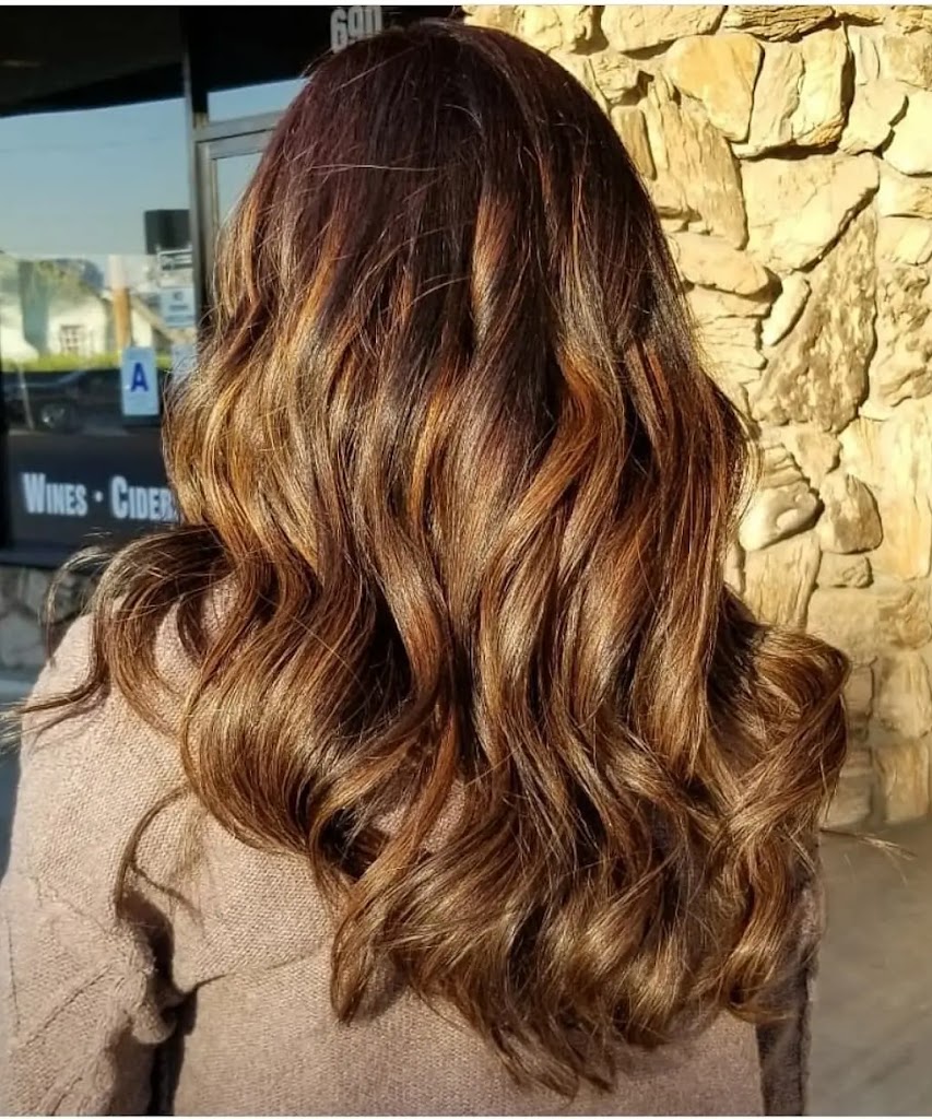 Hair'Em Salon - Beaumont, CA 92223 - Services and Reviews