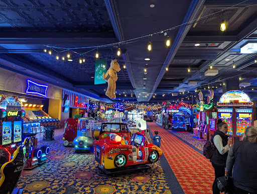 Lucky Snake Arcade & Sports Bar At Showboat in Atlantic City, New ...