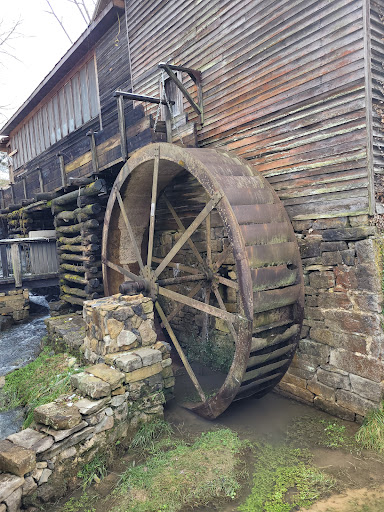 Blowing Cave Mill in Sevierville, Tennessee - Zaubee