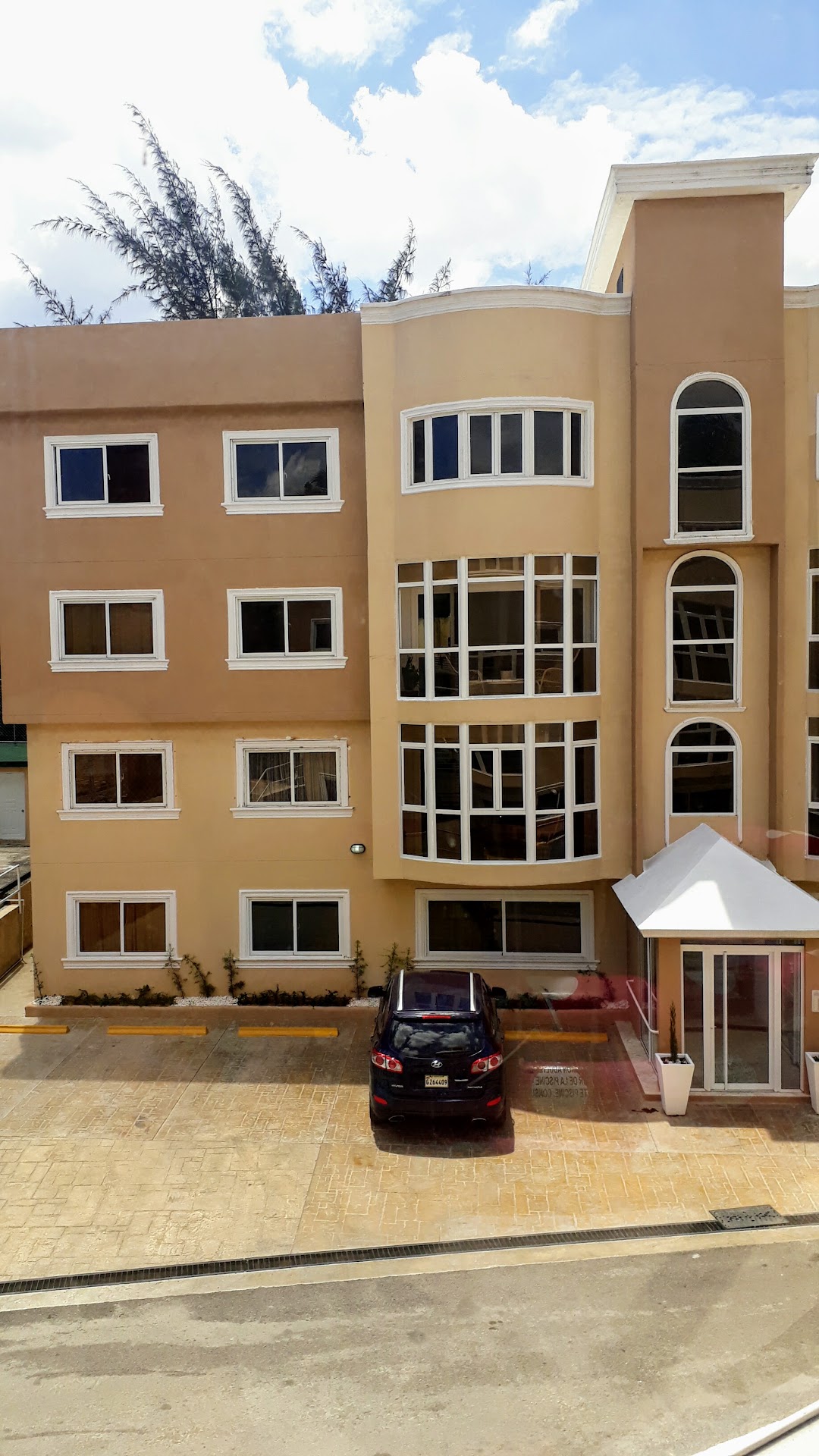 Residencial Jardines de Herrera en la ciudad Santo Domingo