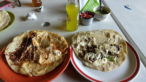 Restaurante Memelas la Encantada en San Andrés Tuxtla