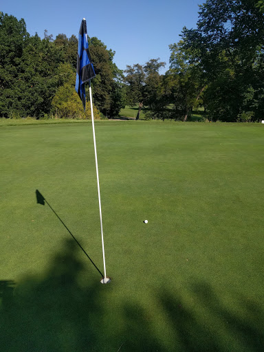 Golf Course «Edgebrook Golf Course», reviews and photos, 6100 N Central ...