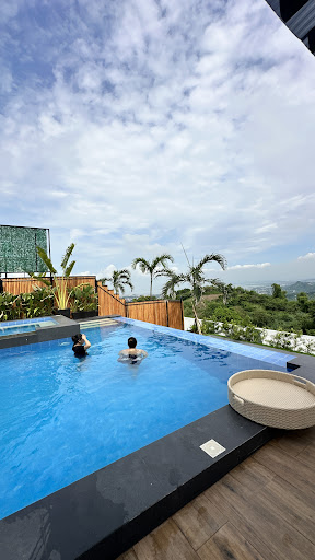 City On A Hill Private Villa - Exclusive 360 view Private Resort