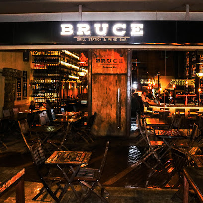 Bruce Grill Station & Wine Bar Parque Leloir - Restaurante ...