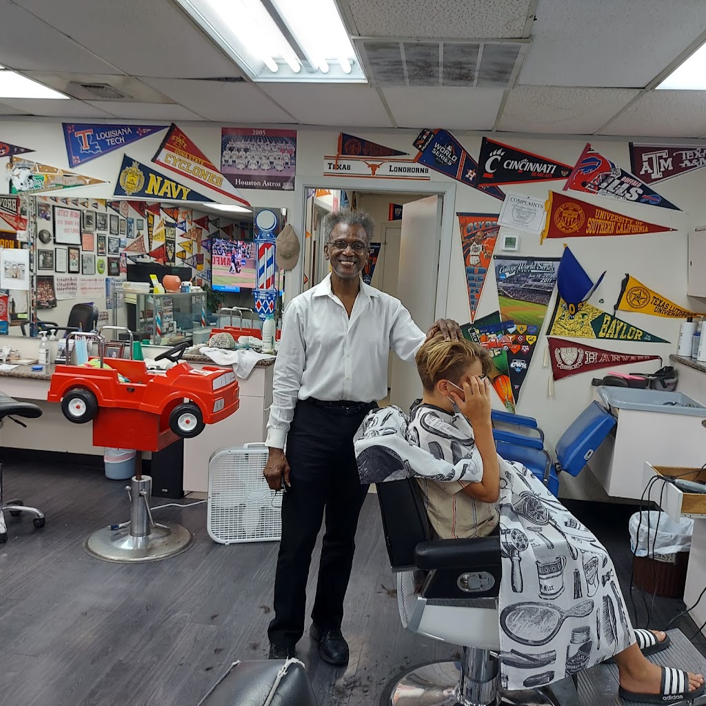 Henry's Woodlands Barber Shop - Spring, TX 77381 - Services and Reviews