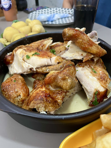 Restaurante Asador de Pollos Pa Q Moncho en Alcorcón