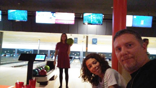 Bowling Alley «The Comet Pub & Lanes», reviews and photos, 2619 N ...