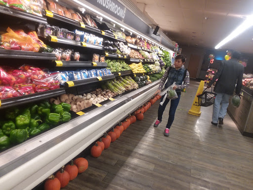 Outlet Mall «Hechinger Mall», reviews and photos, 1518 Benning Rd NE ...