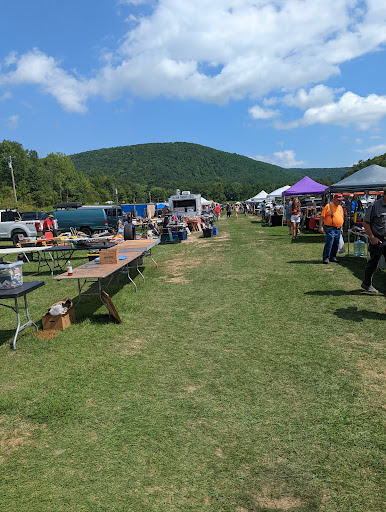 Creekside Flea Market (Seasonal: Open April Thru October) in ...