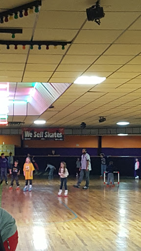 Roller Skating Rink «Magic Wheels Skating Center», reviews and photos ...