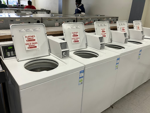 Rachels Lavanderia Laundromat In Riverside