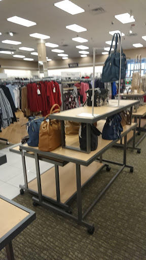 Shopping Mall «Watchung Square Mall», reviews and photos, 1515 US-22 ...