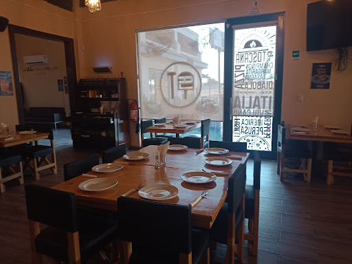 Restaurante La Toscana Pizzas a la Leña en Saltillo