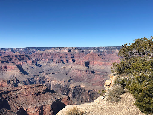 South Rim Trail in Grand Canyon Village, Arizona - Zaubee