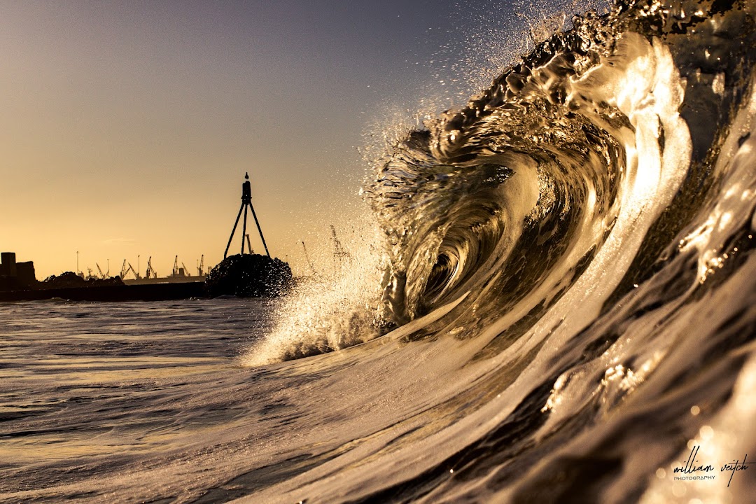 Veitch Images SURF & WATER PHOTOGRAPHY MICRO WEDDINGS COUPLES PORTRAITS ...