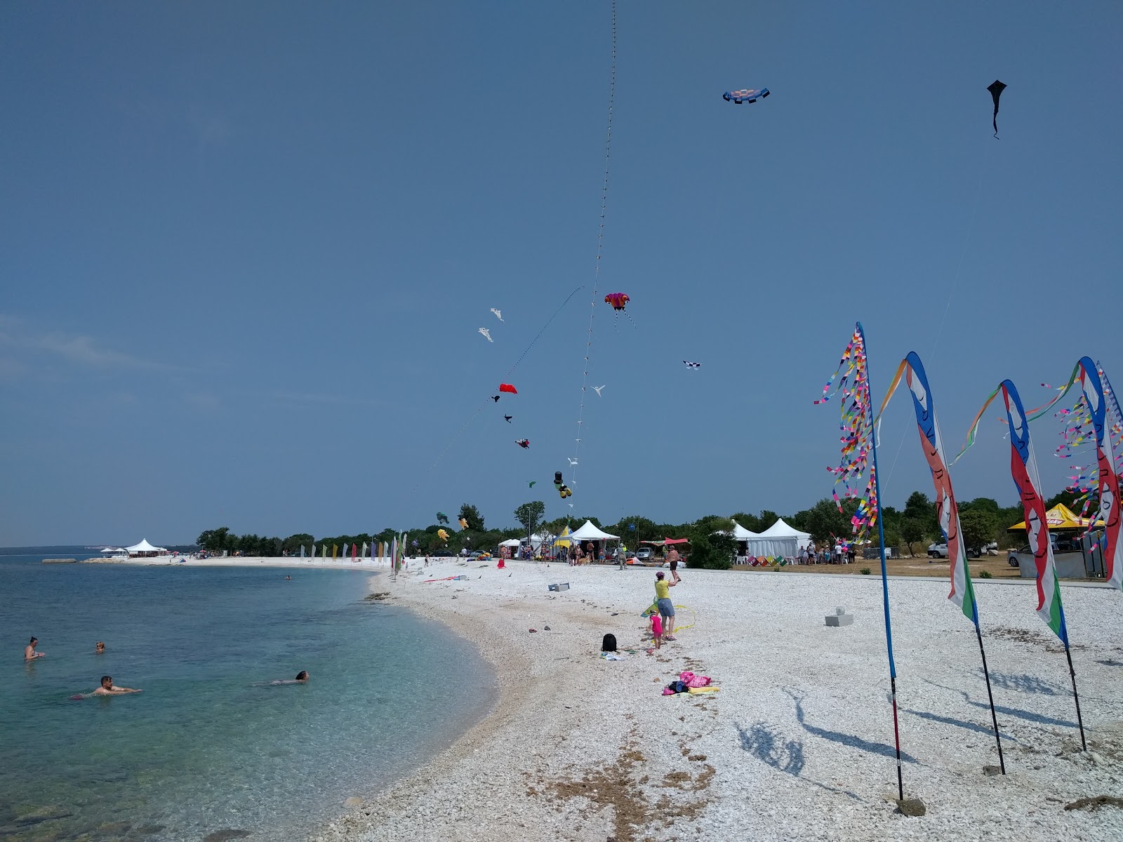 Spiaggia Peroj beach sulla mappa con foto e recensioni🏖️ BeachSearcher.com