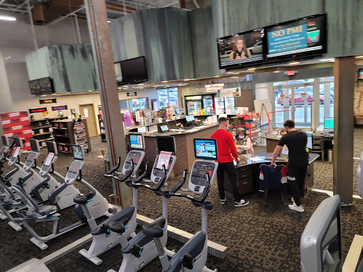 Health Club «XSport Fitness», reviews and photos, 7511 Lemont Rd ...