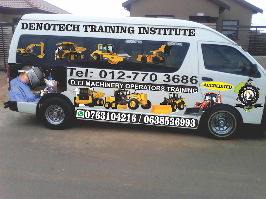 Front End Loader , TLB , LHD Scoop Training school in the city Pretoria