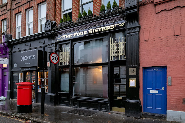 190 reviews of The Four Sisters Bar (Pub) in London (London)
