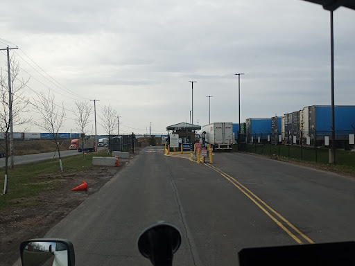 AVP1 Amazon Fulfillment Center in Hazle Township, Pennsylvania - Zaubee