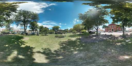 Tourist Attraction «Woodstock Square Historic District», reviews and ...
