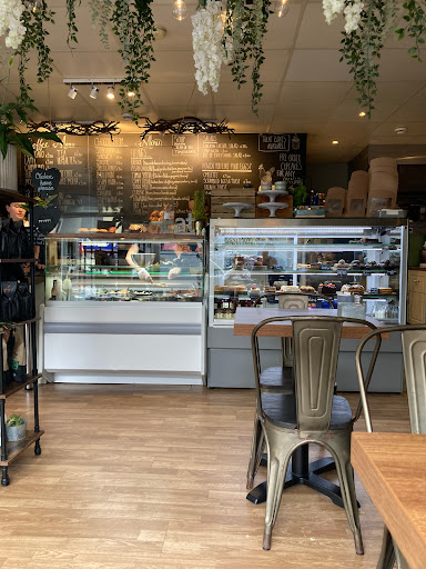 Restaurants Datsé's Café & Cakes in Cavan