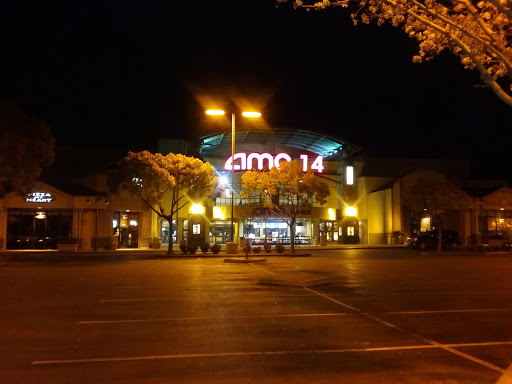 Movie Theater «AMC Saratoga 14», reviews and photos, 700 El Paseo de ...