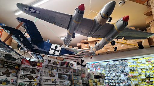 Sussex Model Centre in Worthing, - Zaubee