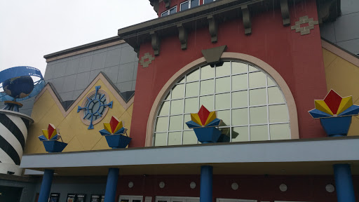 Movie Theater «Regal Cinemas Hamilton Commons 14», reviews and photos ...